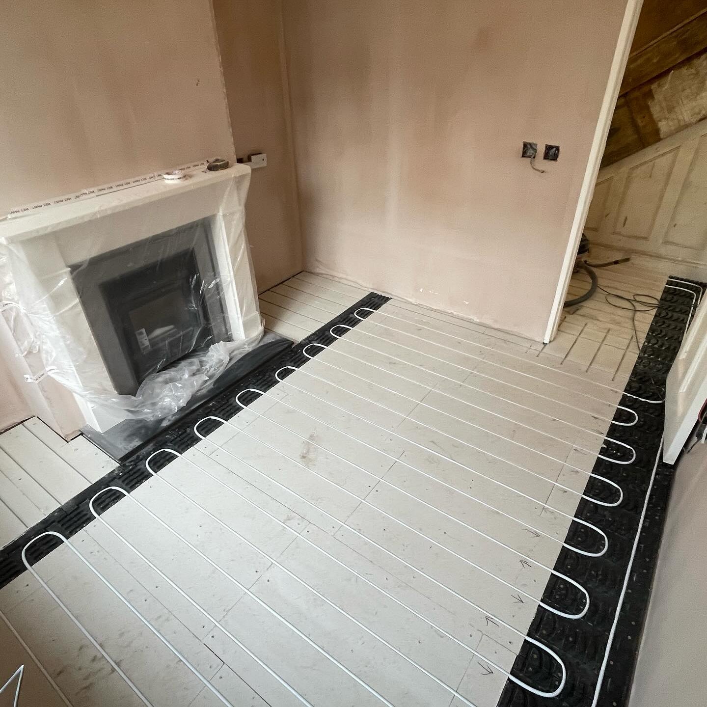 Wavin Hep2O Water Underfloor Heating 15mm Overlay Single Room Kit ...